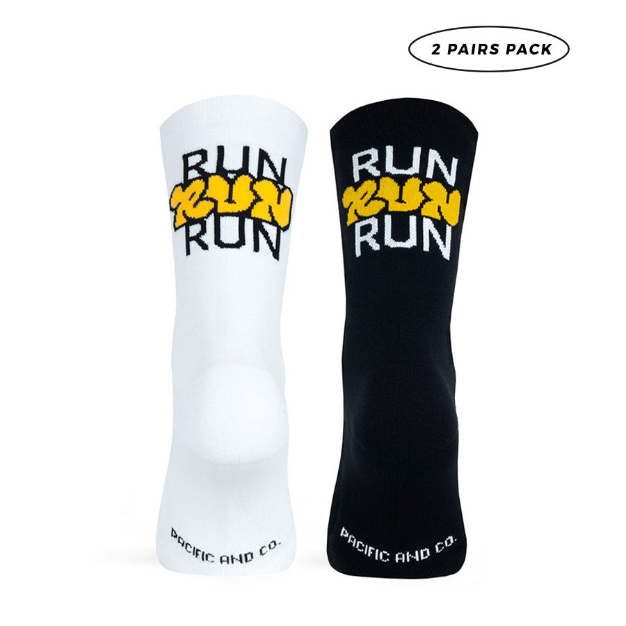 Pack of 2 RUN RUN Technical Socks for Running in Black and White ...